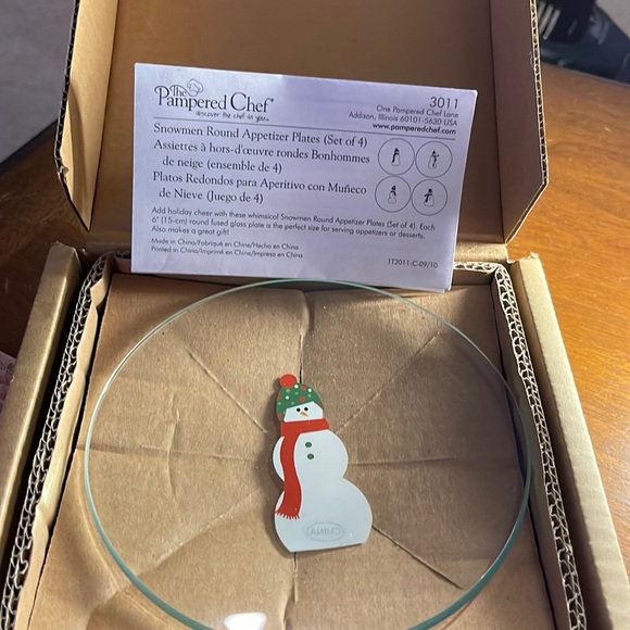 Pampered Chef | Kitchen | Pampered Chef Glass Snowmen Round Appetizer ...